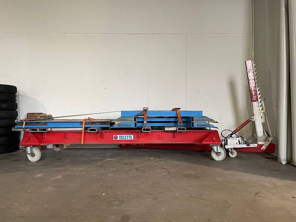 CELETTE Richtbank MUF 7 für Unfallreparaturen (Gebraucht) in Schlieren für CHF 6800 – nur ...