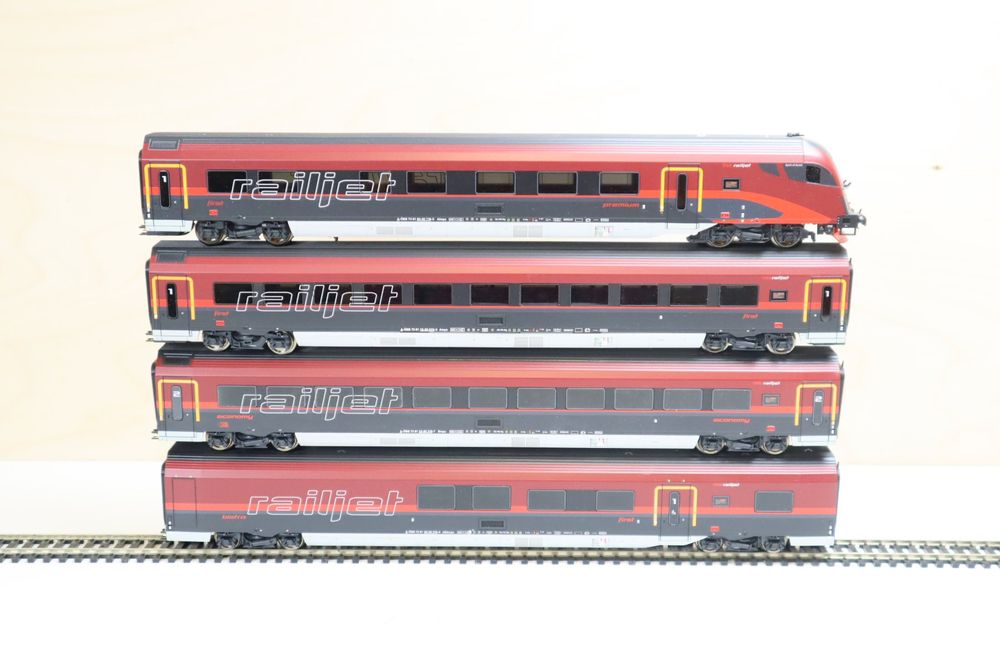 ROCO RailJet Personenzug Set mit Steuerwagen - AC H0 (Gebraucht) in ...