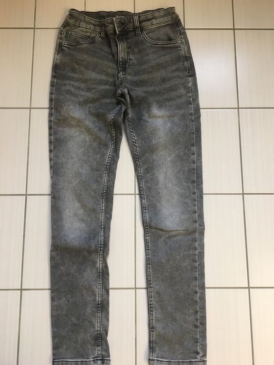 Jeans 164 (Gebraucht) in Arth für CHF 10 – mit Lieferung auf Ricardo kaufen