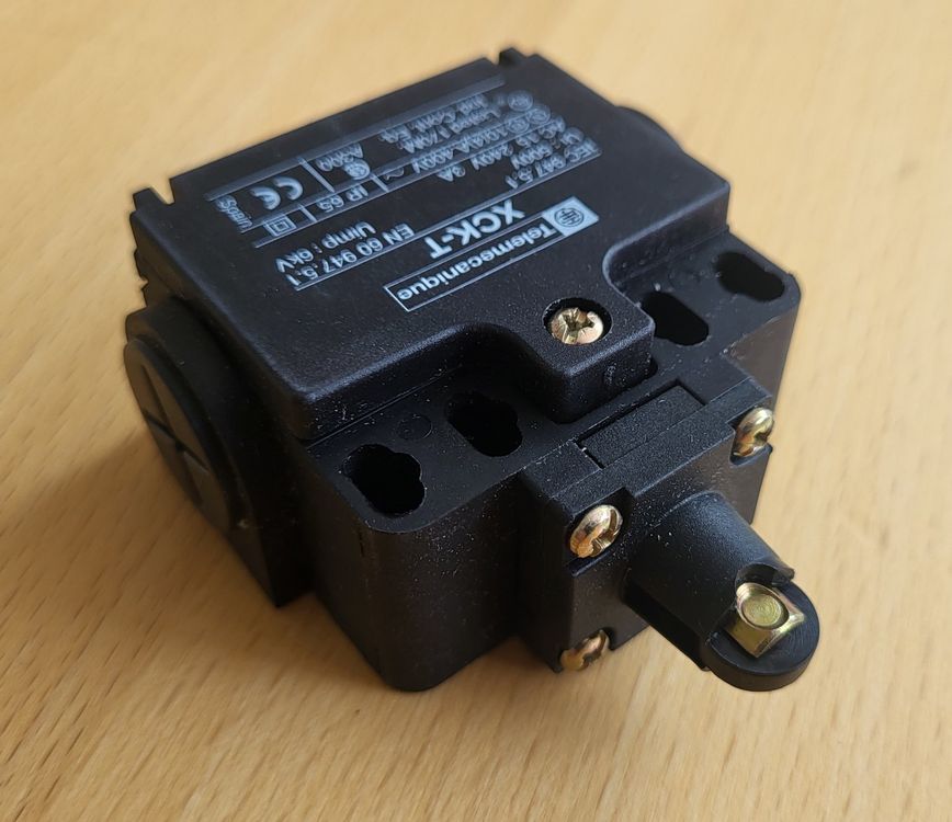 Endschalter Rollenstössel Positionsschalter Schalter (Neuf avec ...