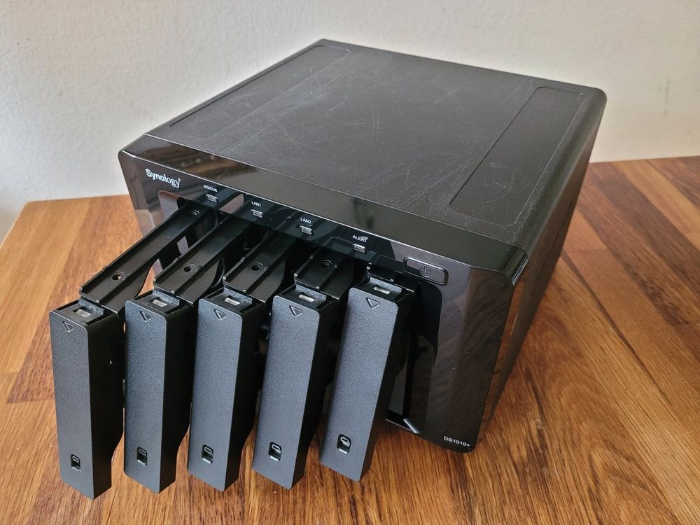 Synology 1010+ mit 10 TB HDD inklusive | Kaufen auf Ricardo