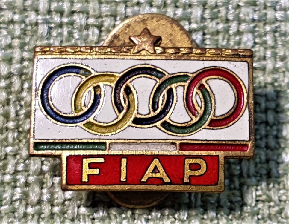 N898 - Alter Reversknopf Olympia Olympic FIAP / Milano (Gebraucht) in ...