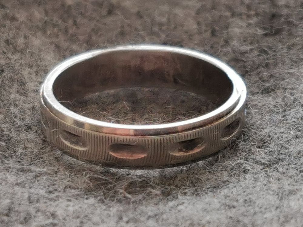 Silber Damen Ring 17 mm (Gebraucht) in für CHF 10 – mit Lieferung auf ...