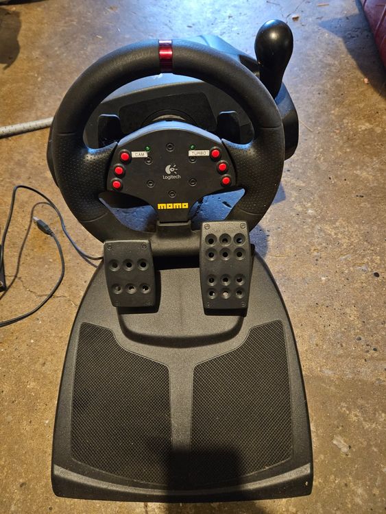 Logitech Lenkrad Momo | Kaufen auf Ricardo