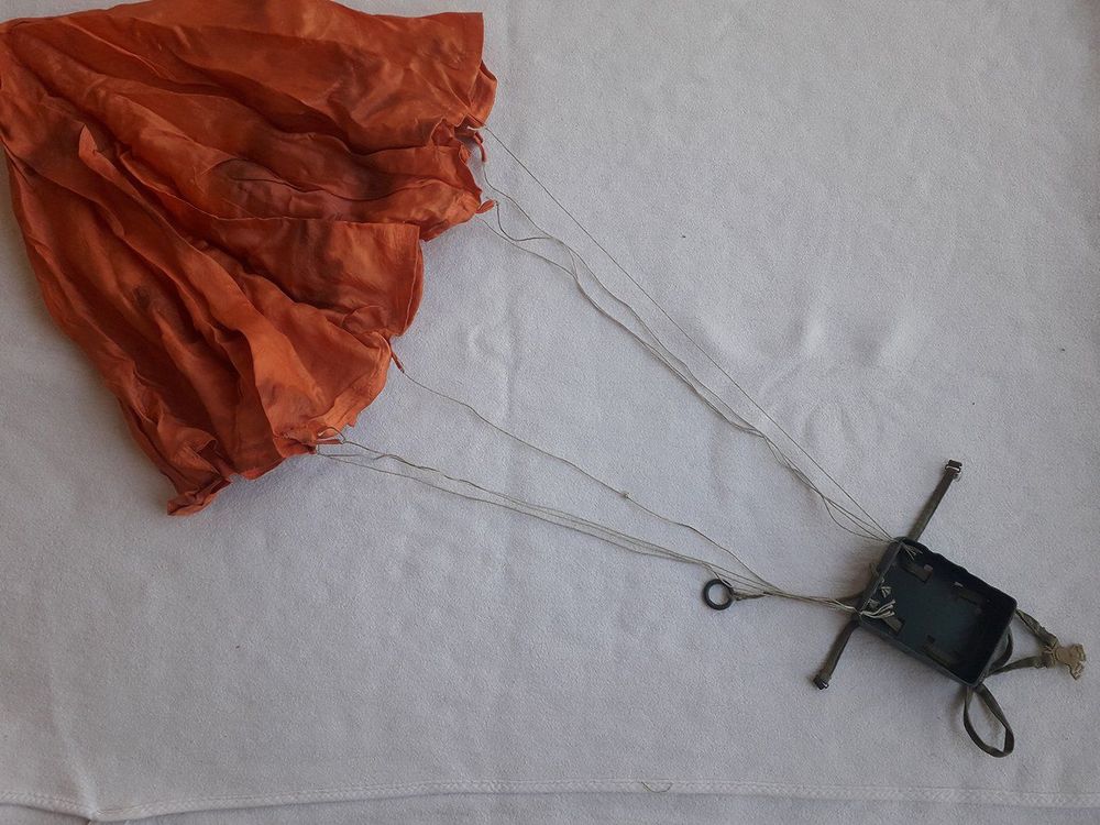 Action Man Red Devil Parachutist Vintage | Kaufen auf Ricardo