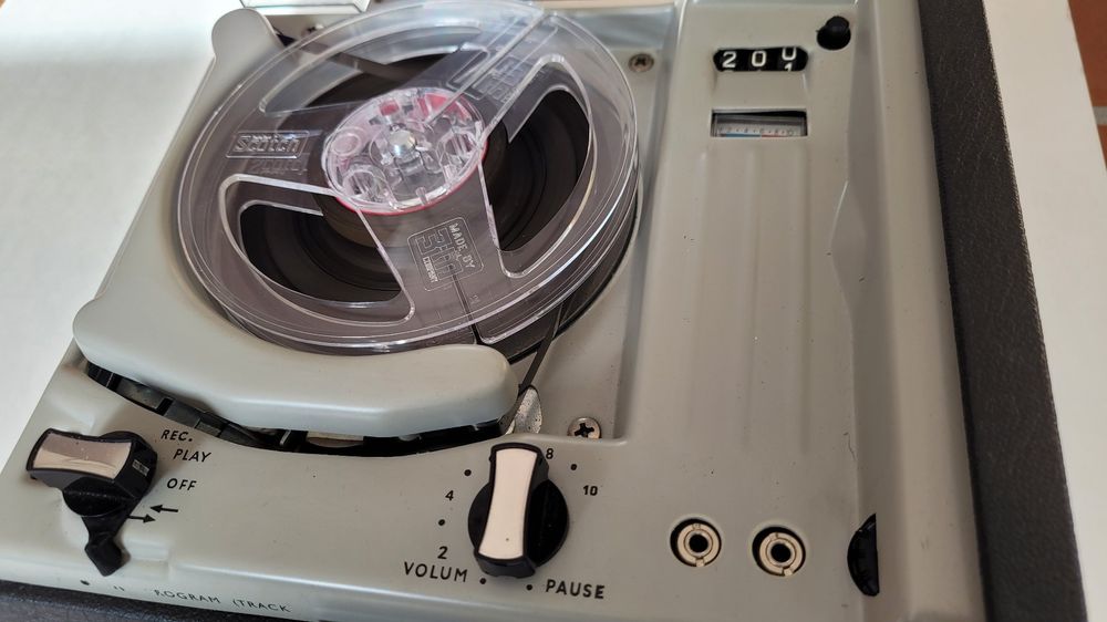 Tonbandgerät Radionette Multicorder (Defekt) in für CHF 52 – mit ...