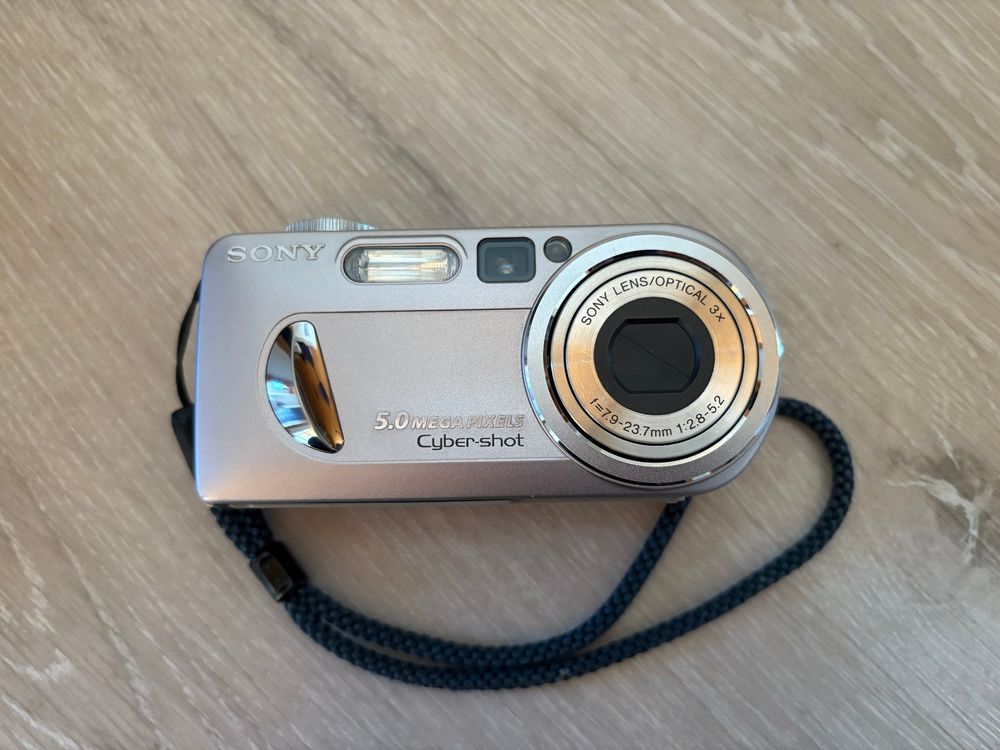 SONY : digital still camera DSC-P10 (D'occasion) à Cortaillod pour CHF ...