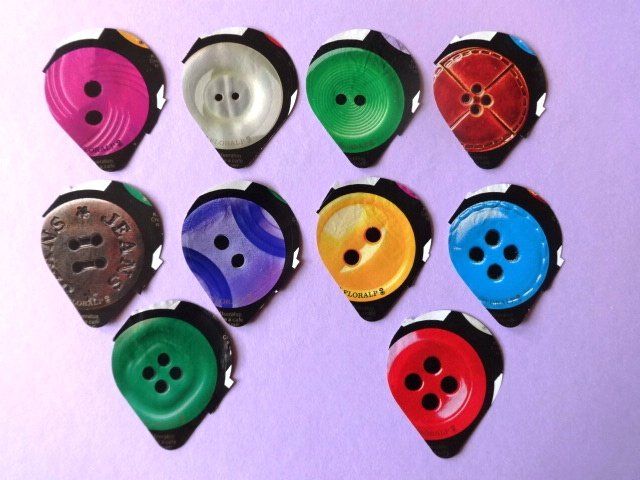 Série 533 (Attaches) - Boutons (décalés) (10) (D'occasion) à Fétigny ...