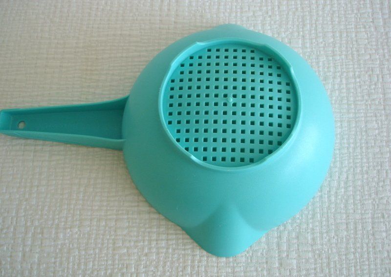 Vintage Tupperware kleines Sieb Blau 1970er-80er Jahre | Kaufen auf Ricardo