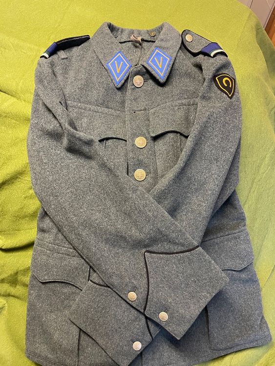 Uniform | Kaufen auf Ricardo