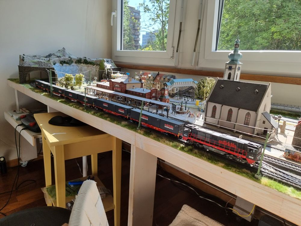 Loco. classe G 2000 BB (Marklin 37217) + 5 Wagons containers (Gebraucht) in Genève für CHF 400 ...