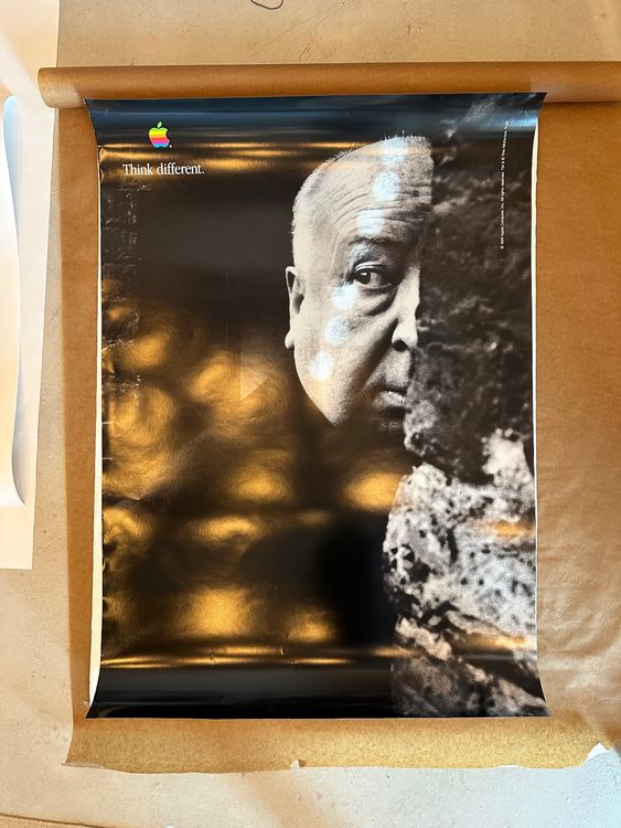 Originales Apple „Think Different“ Poster – Alfred Hitchcock (Gebraucht ...