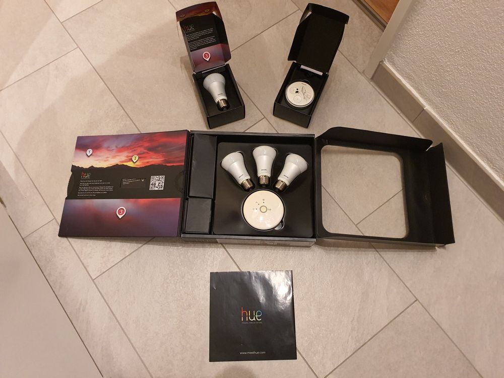 Philips Hue Starter Set 6-teilig: 4x White & Color + Hue Tab (Gebraucht ...