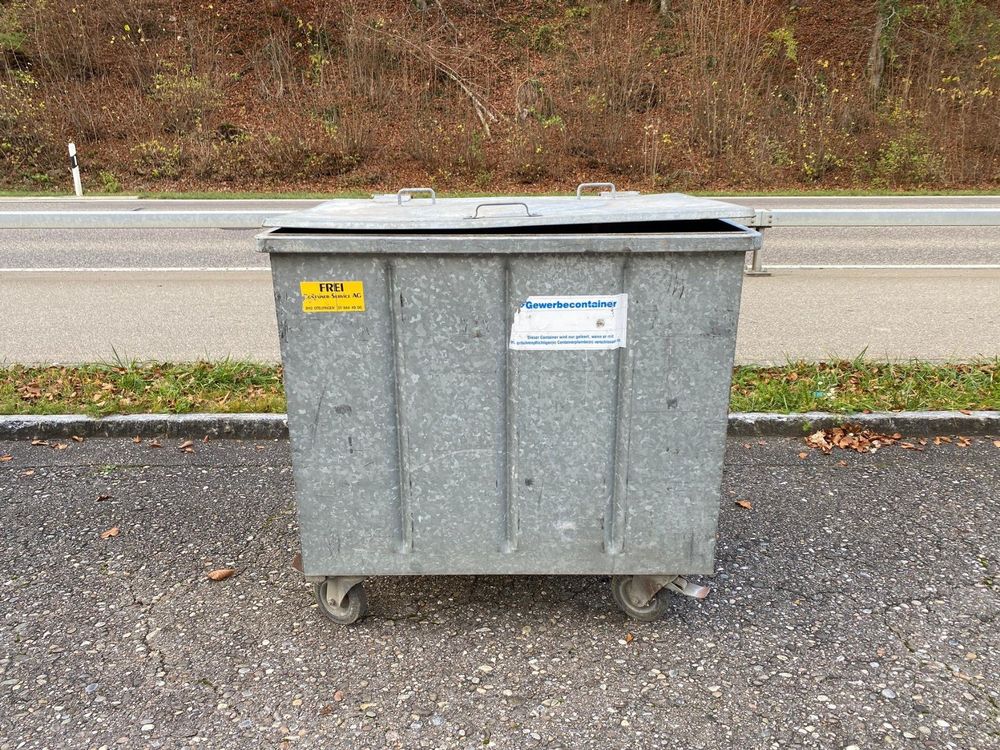 Kehrichtcontainer Abfall Container 800l (Gebraucht) in Trimbach für CHF 250 – nur Abholung auf ...