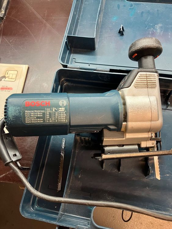 Scie sauteuse Bosch (D'occasion) à Cortaillod pour CHF 25 – avec livraison | Acheter sur Ricardo