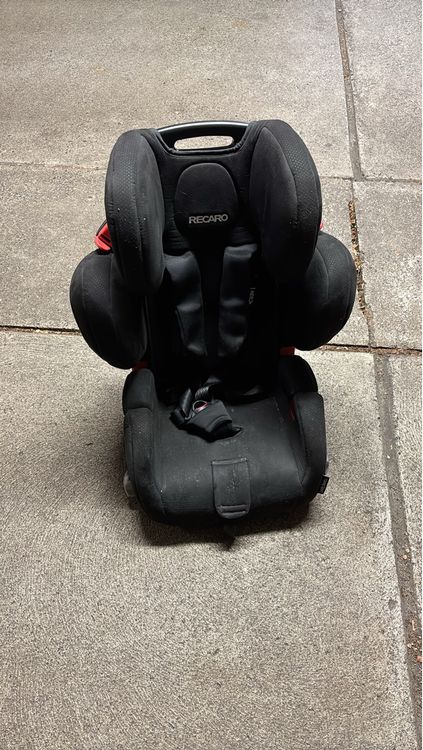 Recaro Kindersitz Hero schwarz 9-36kg (Neu (gemäss Beschreibung)) in ...