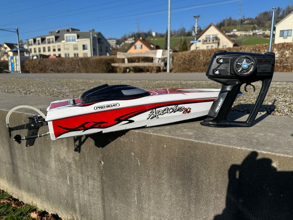 RC Motorboot APACHE 24ep, von ProBoatRC (Gebraucht) in Uznach für CHF 51 – mit Lieferung auf ...