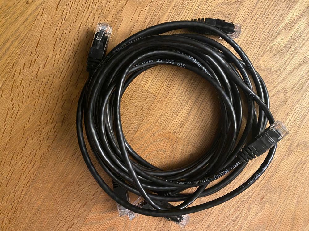 Dlink 5-Port Switch 1Gb, 2 Stück inkl. Adapter & LAN Kabel | Kaufen auf ...