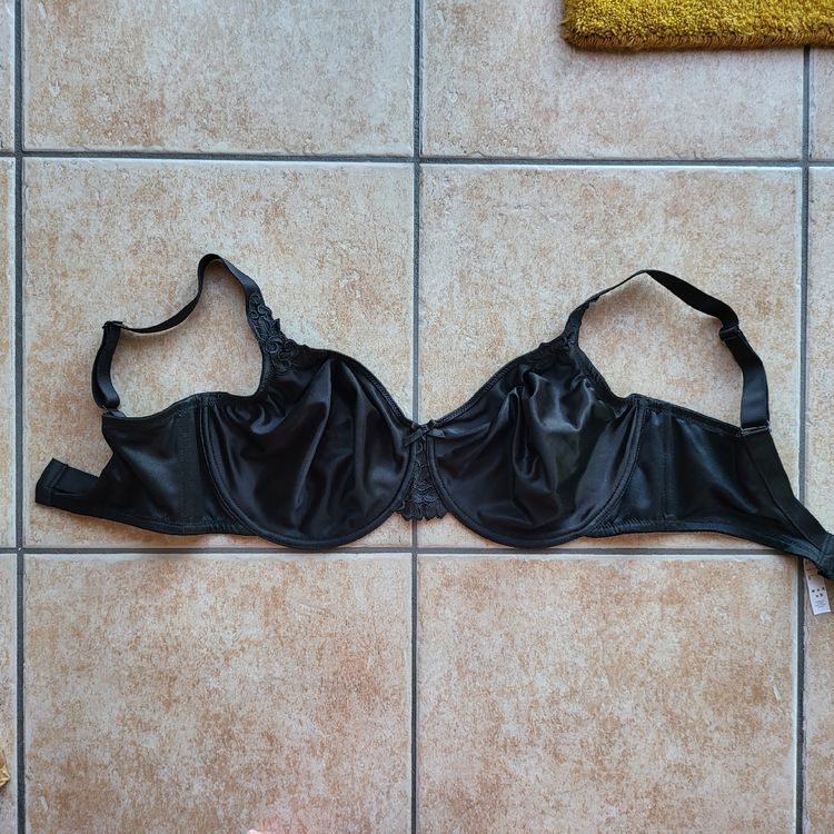 Soutien gorge Chantelle 85F (Neu und originalverpackt) in Sion für CHF 25 – mit Lieferung auf ...