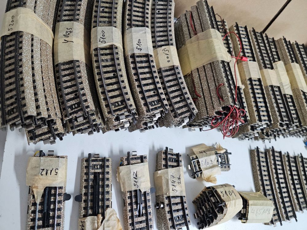 Märklin lot des rails et aiguillages électriques M dès 1.-fr (Gebraucht ...