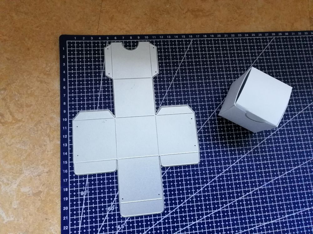 Stanzschablone Box / Schachteli | Kaufen auf Ricardo