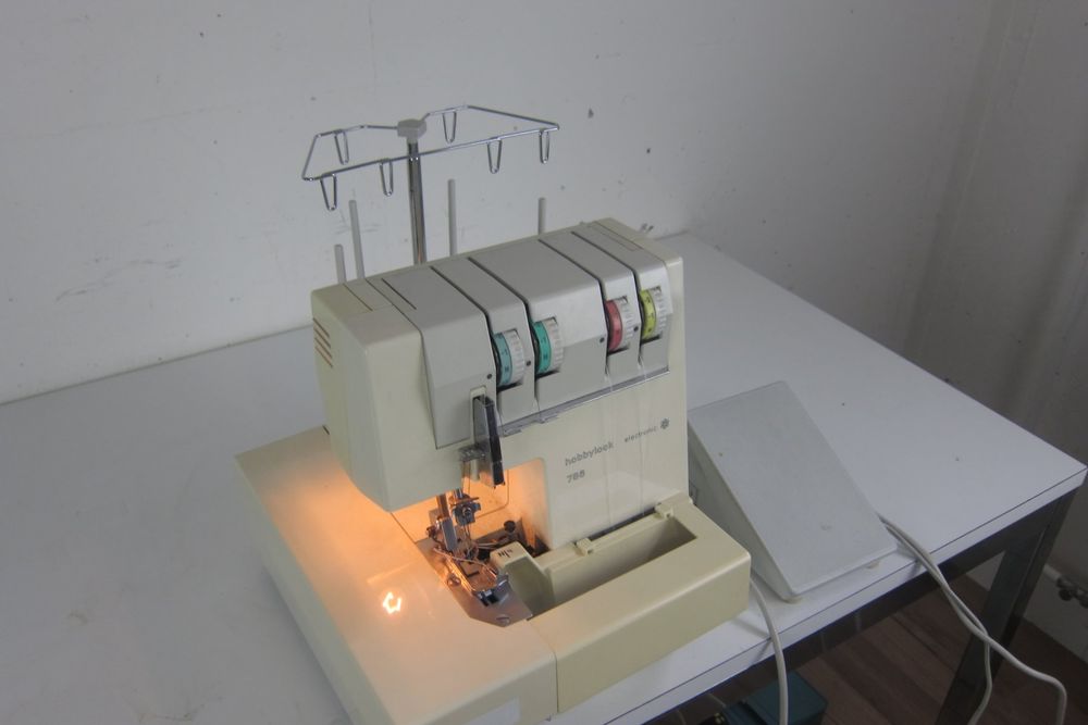 hobbylock 786 (Gebraucht) in Fahrweid für CHF 39 – mit Lieferung auf ...