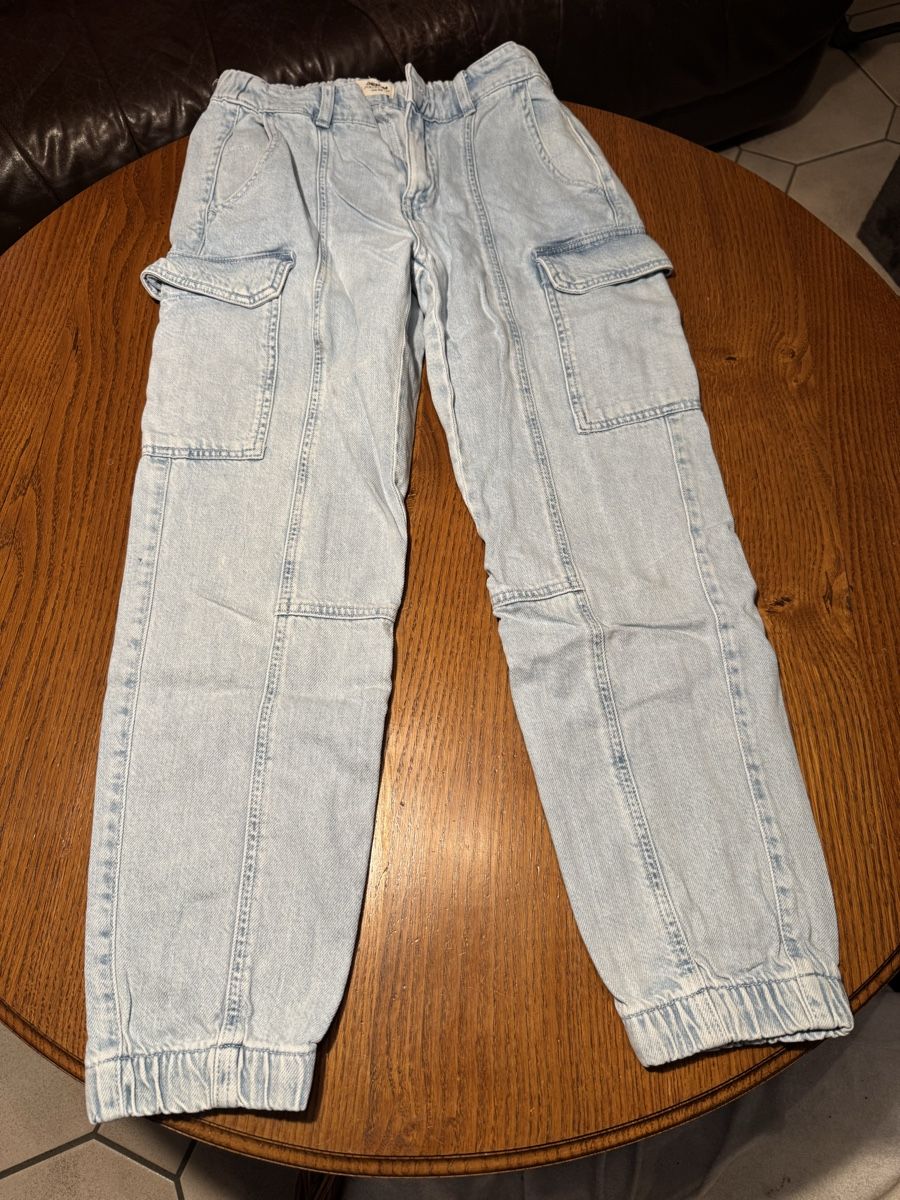 Jeans dame (D'occasion) à Montsevelier pour CHF 6 – avec livraison ...