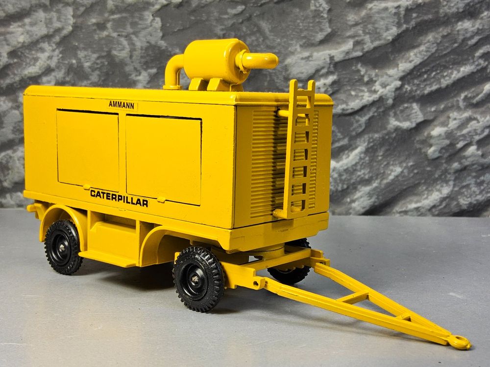 Zeppelin Stromaggregat mit Caterpillar Motor Generator 1:50 (Gebraucht ...