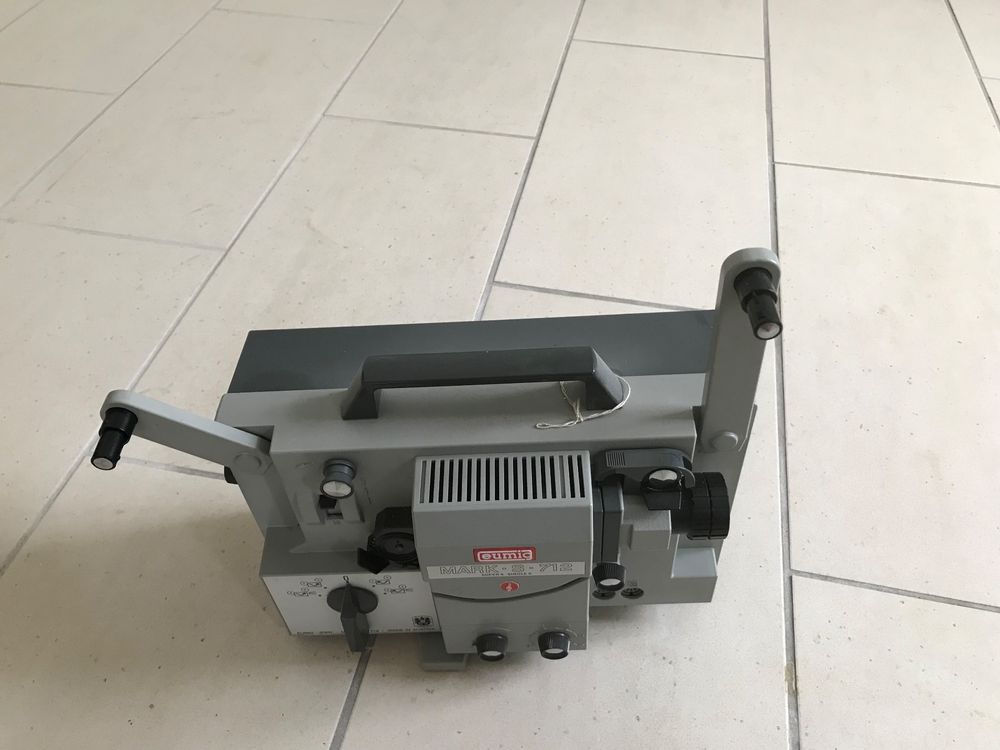EUMIG Mark - S - 712 Super 8 Projektor - Defekt (Defekt) in Muttenz für CHF 5 – nur Abholung auf ...