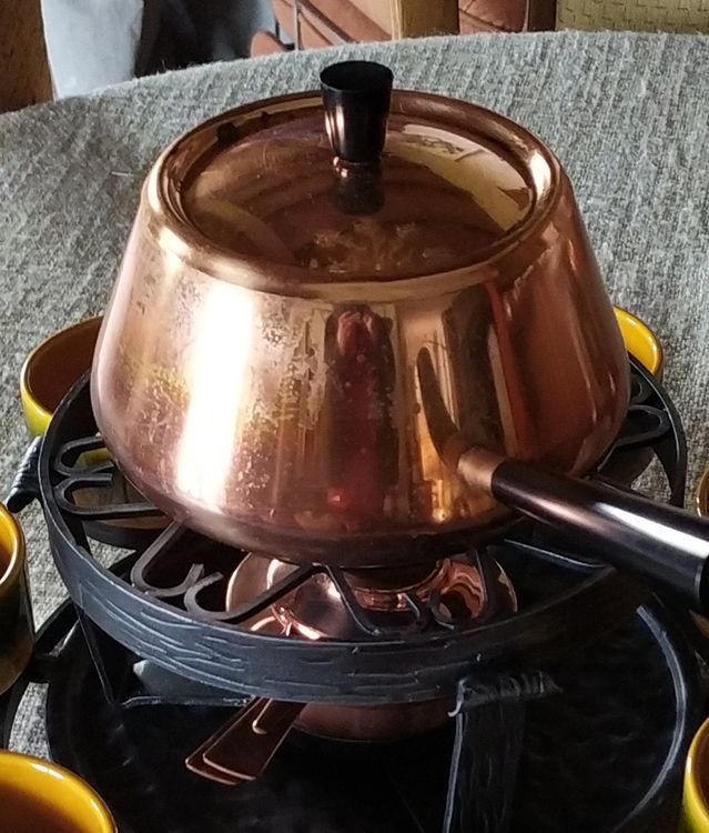 Vintage Copper Fondue Set (Gebraucht) in Hinwil für CHF 25 – mit ...