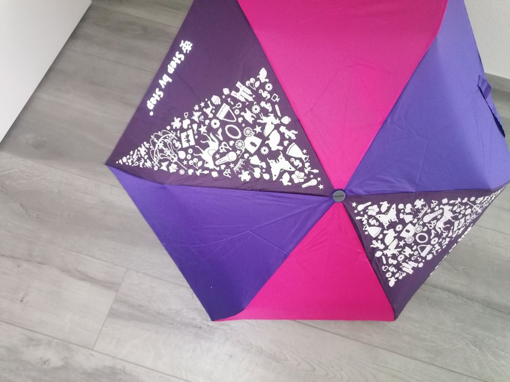 NEU, NIE GEBRAUCHT: Step by Step Regenschirm FARBWECHSEL (Neu (gemäss ...