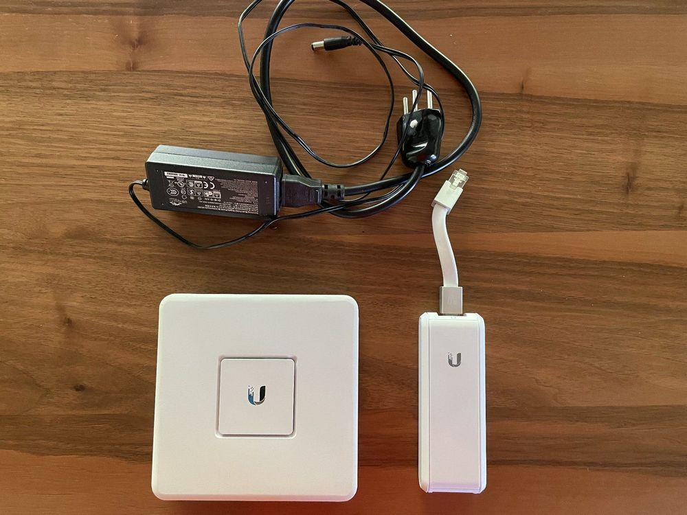 UniFi USG inkl. Cloud Key Controller (Gebraucht) in Fällanden für CHF ...