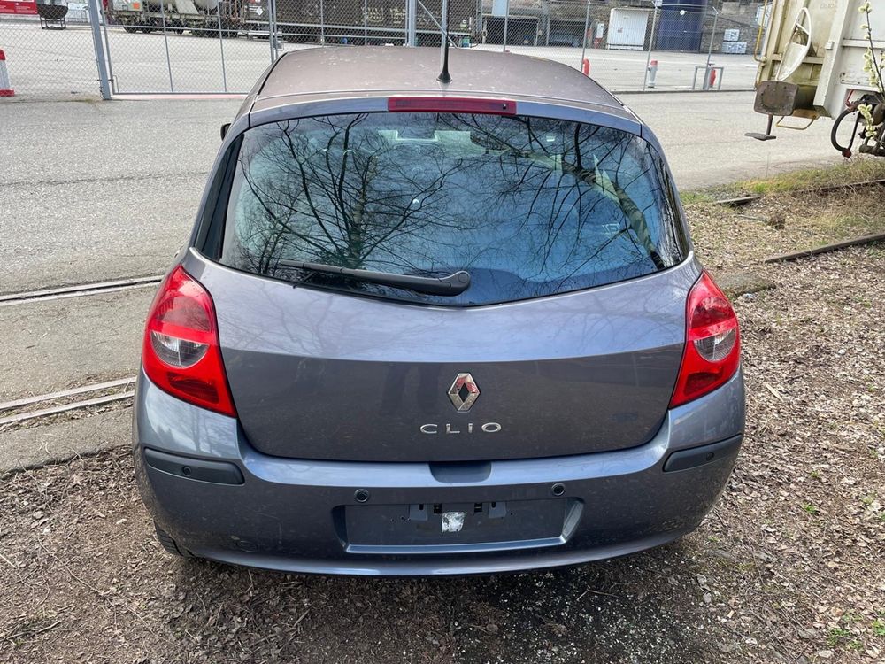 Renault Clio 2.0 16V - 138 PS, MFK 2025, gut ausgestattet (Gebraucht ...
