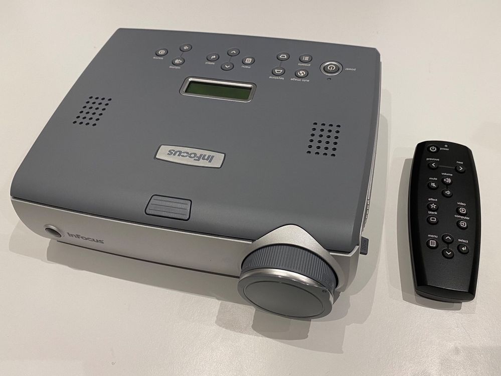 InFocus LP600 DLP Beamer - topzustand (Gebraucht) in Wollerau für CHF ...