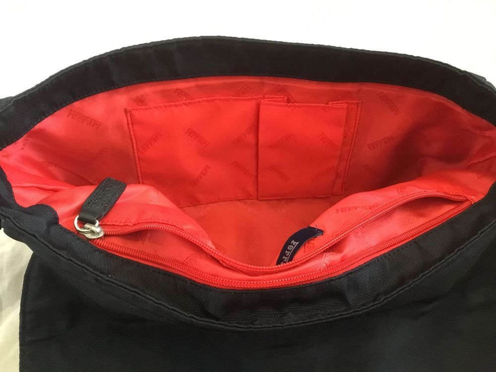 Ferrari Tasche 16M Scuderia (Neu und originalverpackt) in Brigerbad für ...