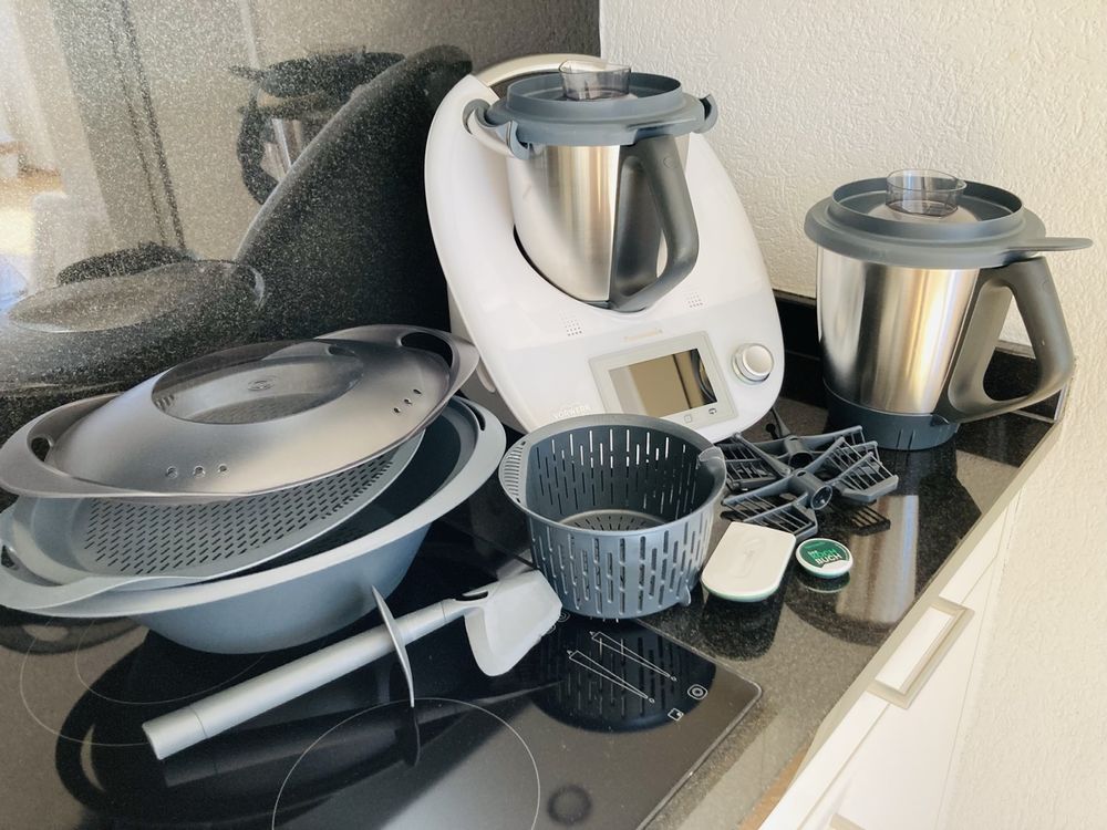 Thermomix TM5 mit viel Zubehör, Top Zustand! (Gebraucht) in Glarus für ...