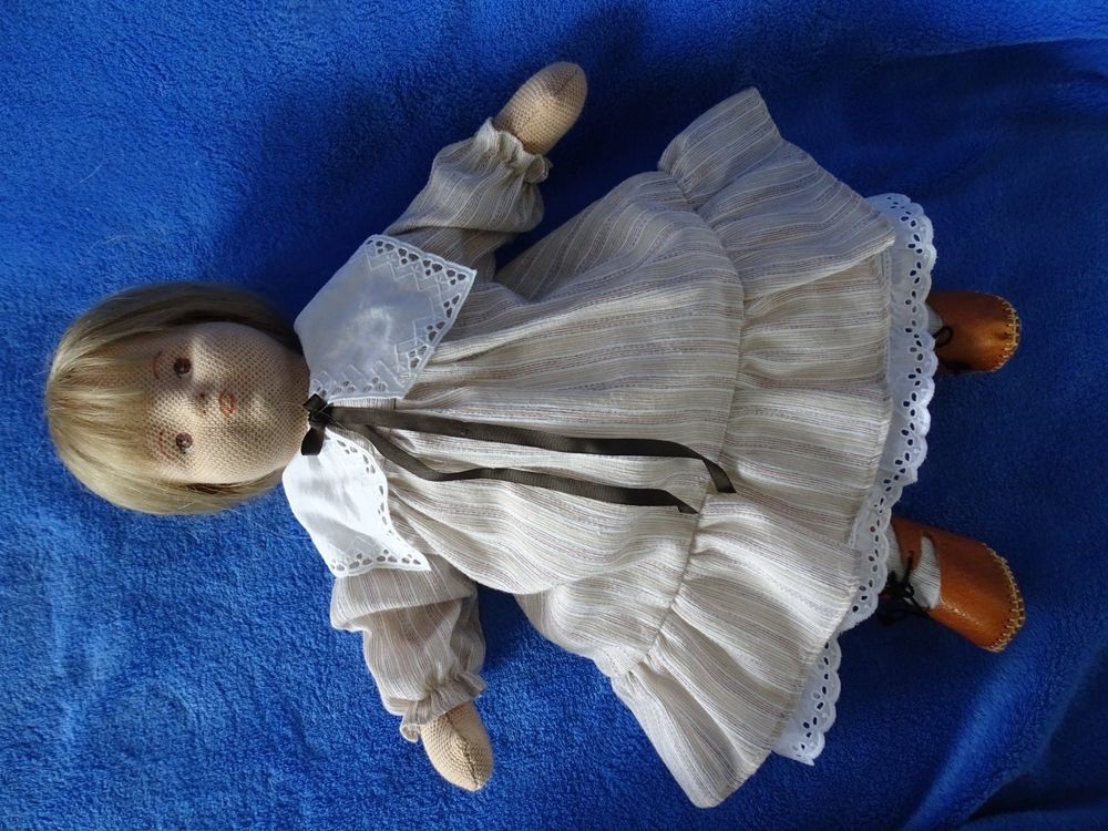 Puppe 40cm Langhaar blond mit Kleidern | Kaufen auf Ricardo