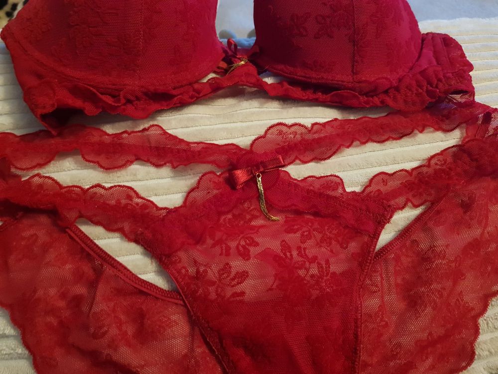 Intimissimi Sexy Rote Wäsche BH Slip (Gebraucht) in Goldach für CHF 14 ...