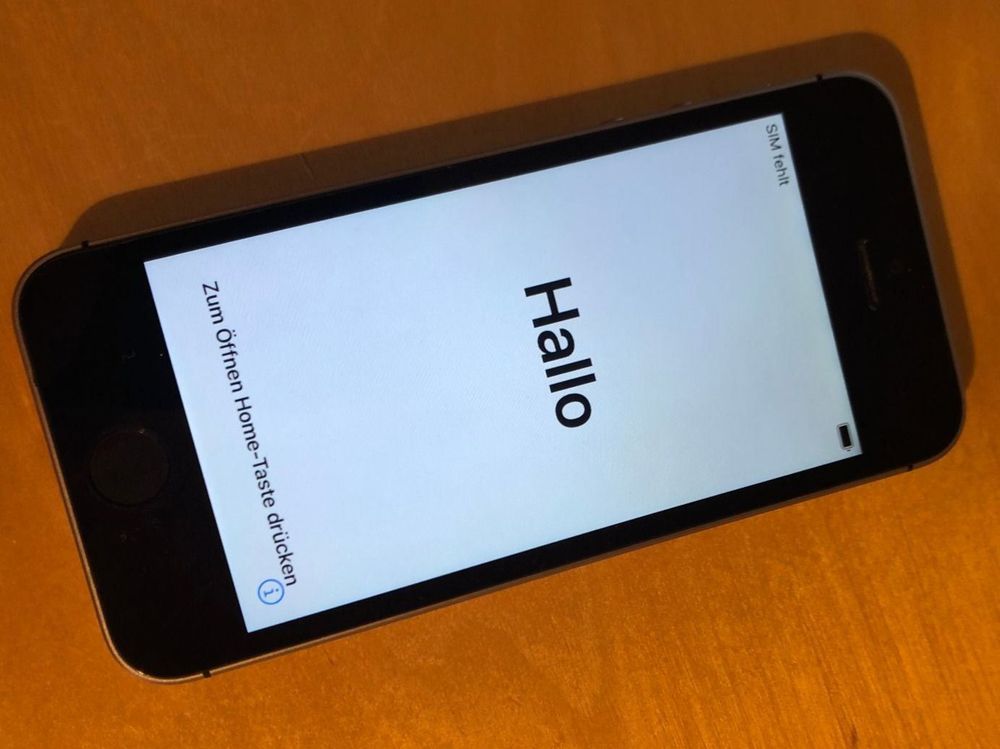 Apple iPhone SE 2016 128 GB Model A1723 (D'occasion) à Aarberg pour CHF ...