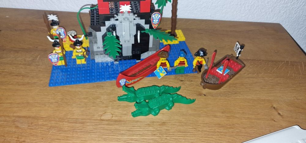 Lego 6264 Pirates Forbidden Cove Piraten, Insulaner Set | Kaufen auf ...