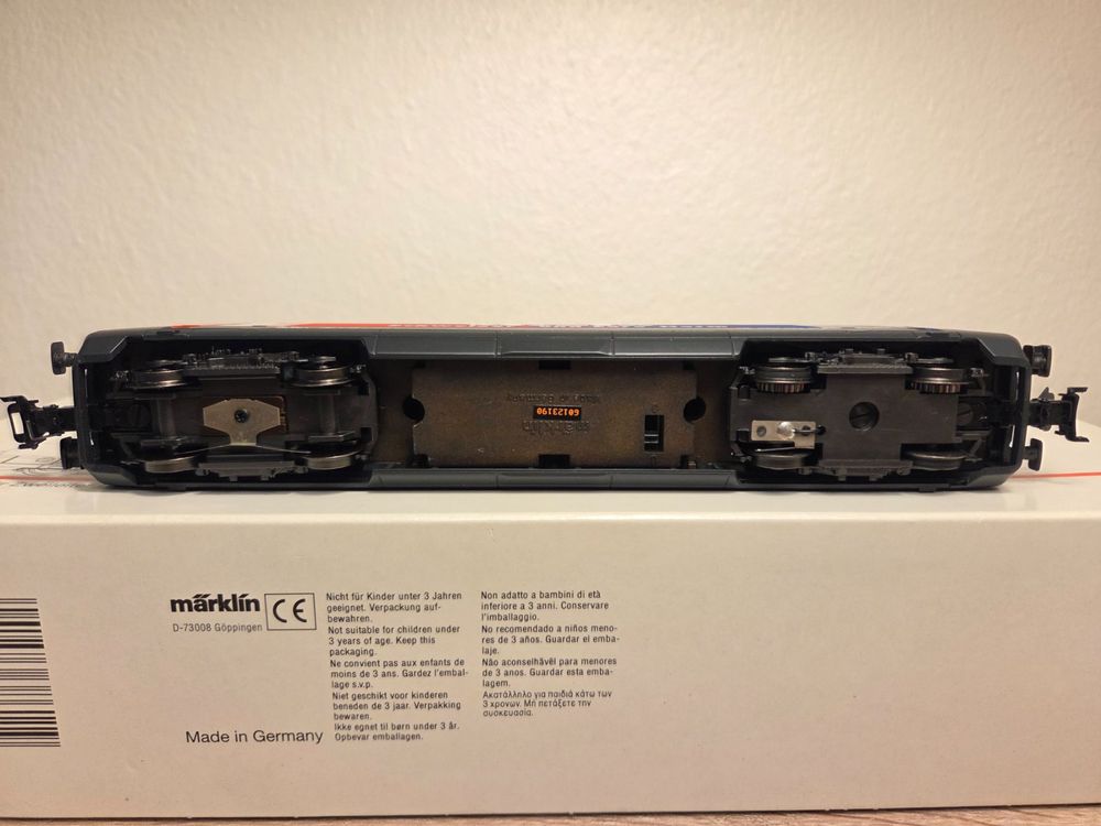 Märklin Hamo 38611 E-Lok Re 460 Miele SBB H0 (Neuf avec emballage d ...