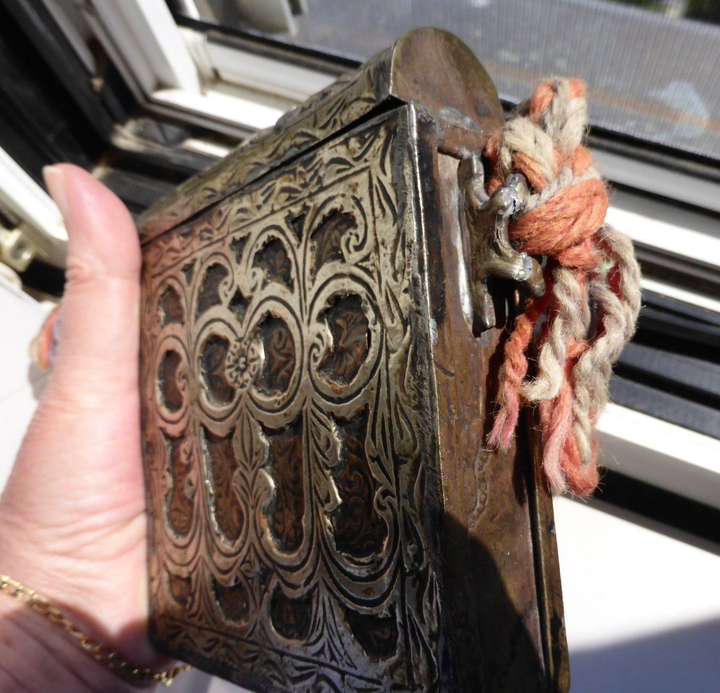ART ISLAMIQUE Ancienne boîte à Coran berbère métal ajouré (Gebraucht ...