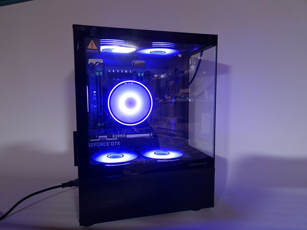 Power PC RTX 4060 Ti 8GB 32Gb Ram Xeon 14-Kern Linux Mint 22 (Gebraucht ...
