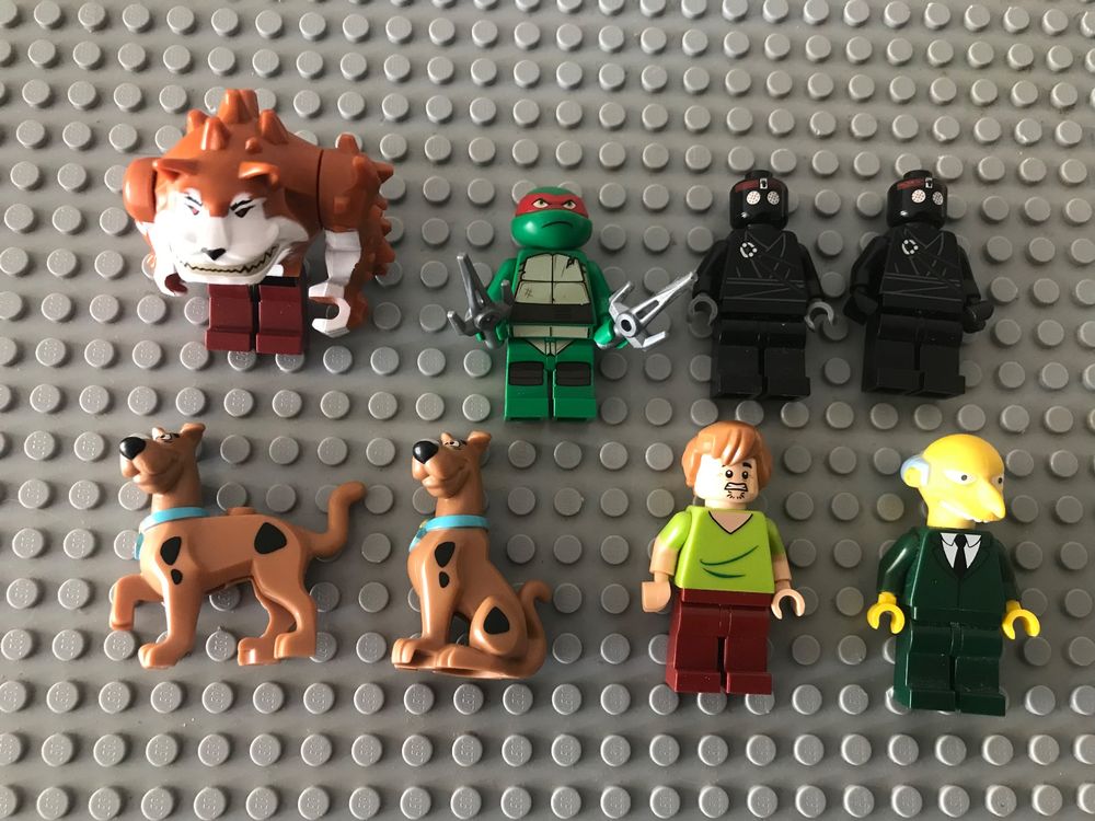 Lego Minifigures Ninja turtles, scooby-doo, simpsons (Gebraucht) in ...