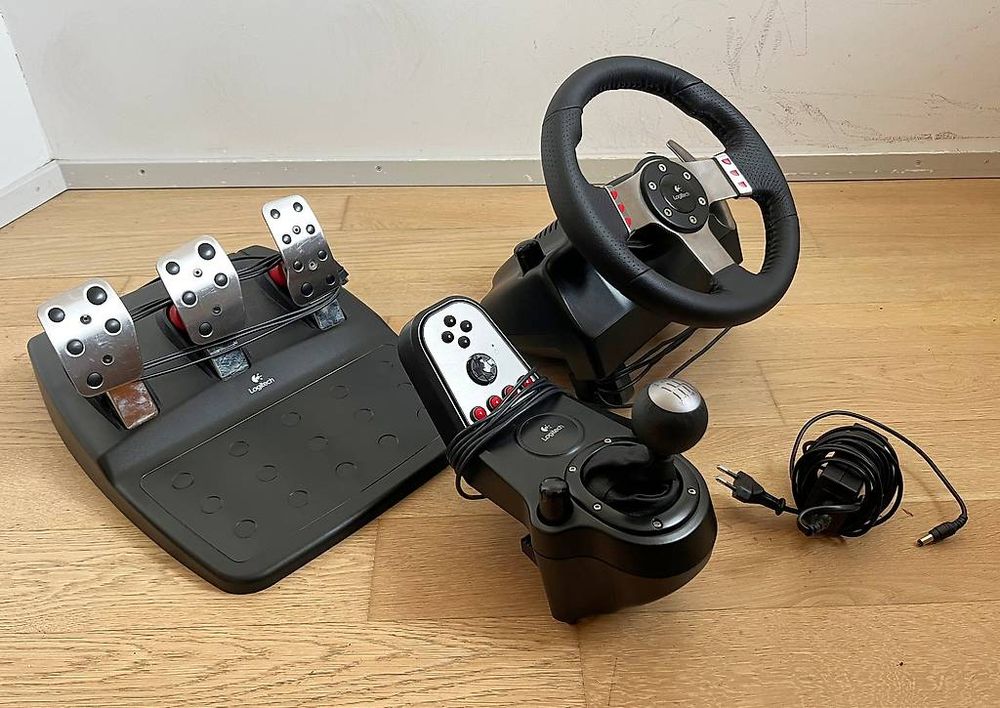 Logitech G27 Racing Wheel Set (Gebraucht) in Zurich für CHF 125 – nur ...