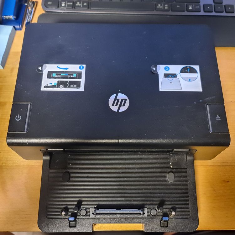 HP Advanced Docking Station + 230W Power supply (Gebraucht) in Chapelle ...