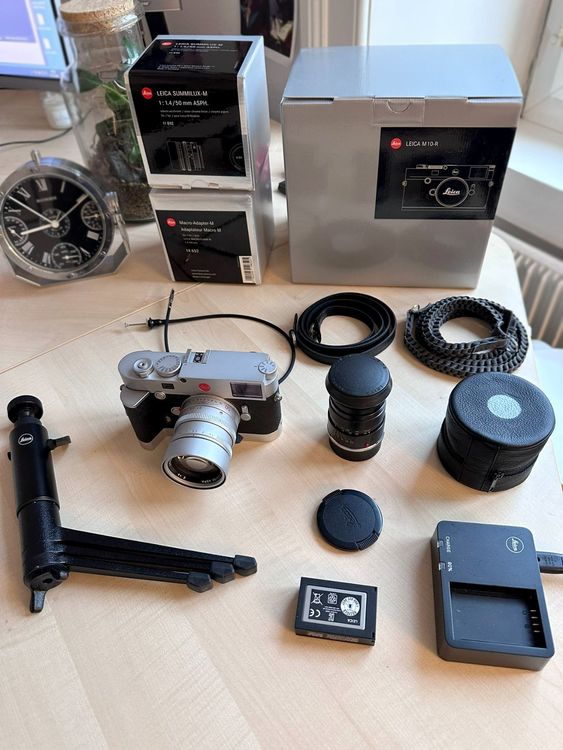 Leica M10-R + Summilux 50mm Asph f/1.4 + viel Zubehör im Set | Kaufen auf Ricardo