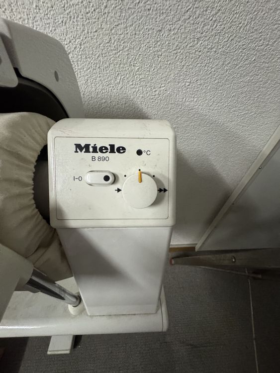 Bügelmaschine / Heissmangel Miele B 890 Profi-Qualität (Gebraucht) in ...