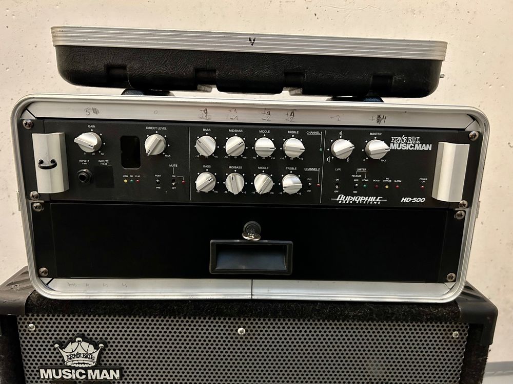 MusicMan Audiophile Bassverstärker HD500 mit Lautsprecher (Gebraucht) in Trimmis für CHF 300 ...