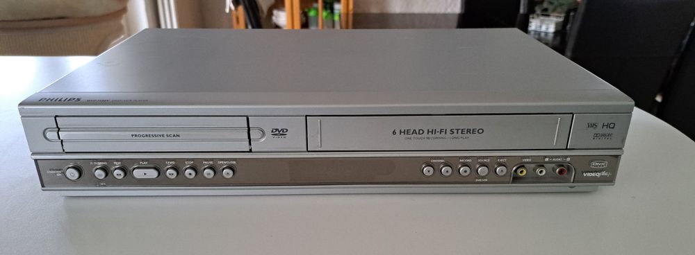Rarität : Philips DVD/VHS Combi (Gebraucht) in Wädenswil für CHF 85 ...